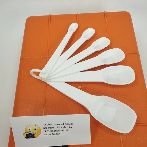 Tupperware | Kitchen | Vintage Tupperware Set Of 6 Measuring Spoons W D ...